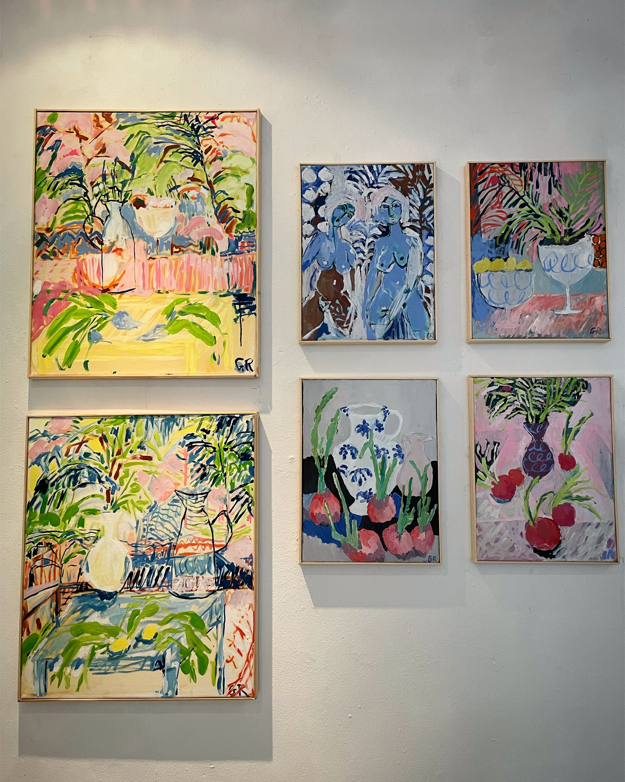 Artist working with ceramics, oil paintings, drawings and collage ...